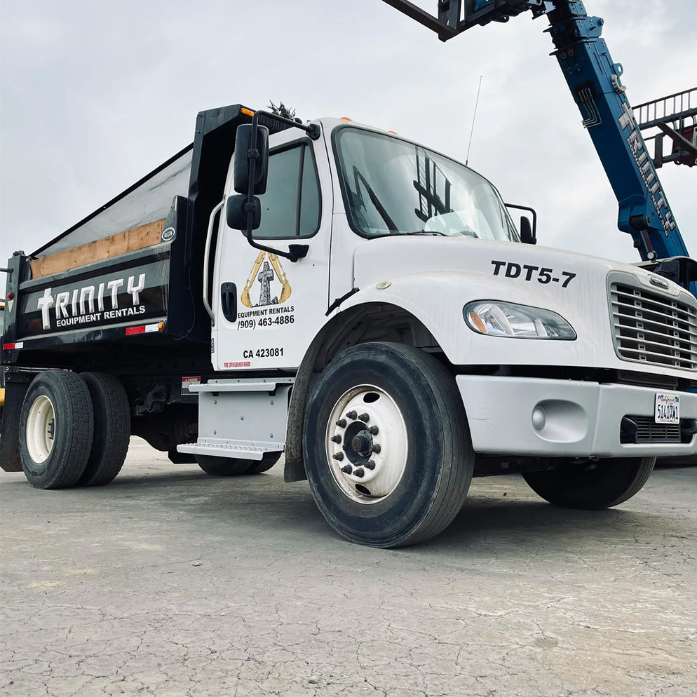 7YD DUMP TRUCKS — Trinity Equipment Inc